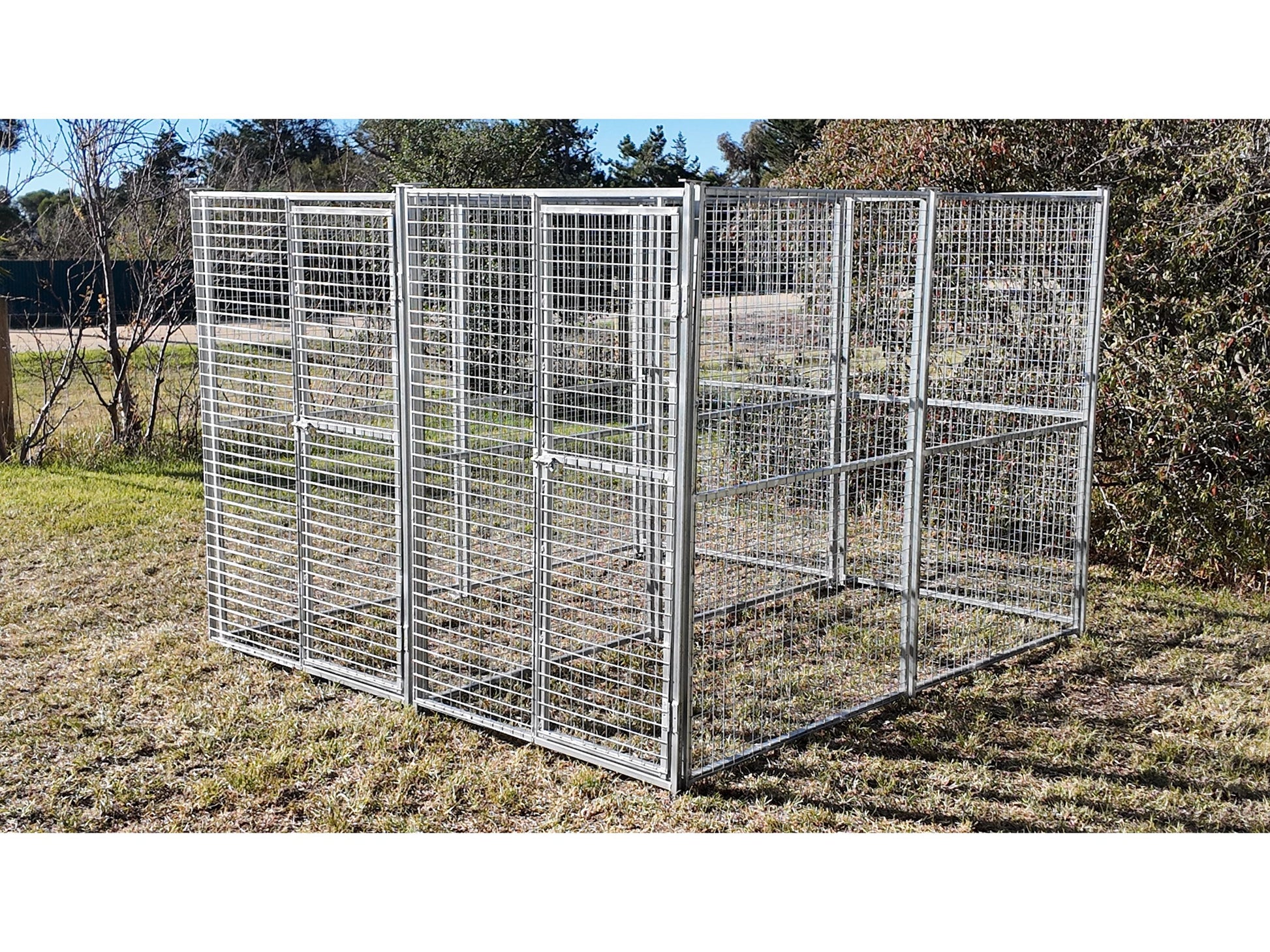 2 Bay 2.5mx2.5mx1.85m Dog/Chicken Run with 50mmx50mmx4mm square mesh ...